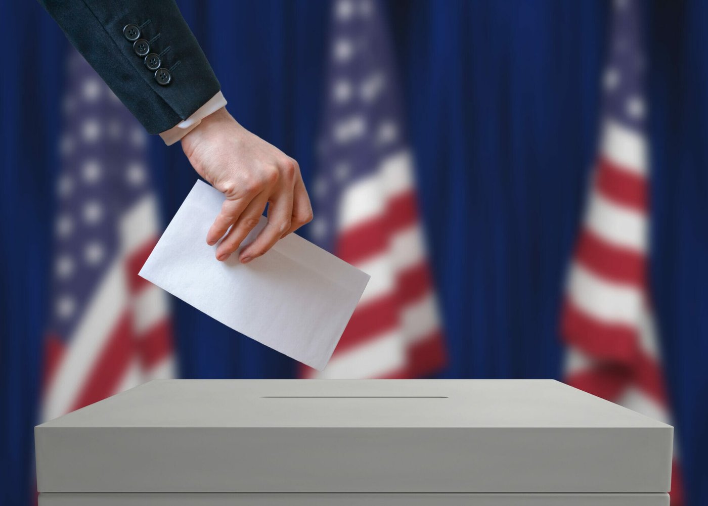 Nearly 300 000 Immigrants Won t Be US Citizens In Time For 2020 Election
