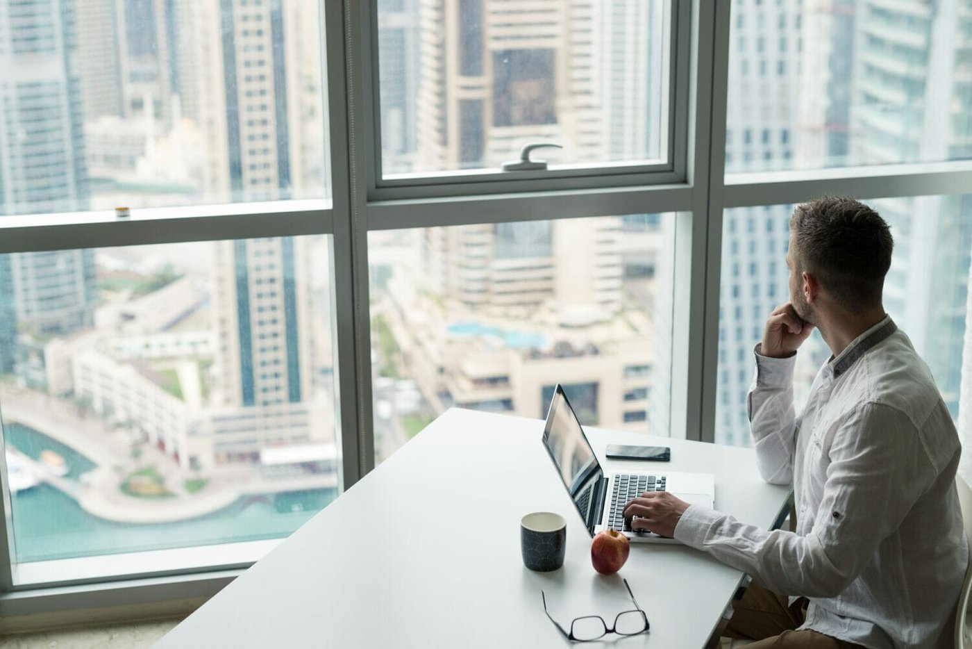 5 Best Countries to Move to for Tech Professionals